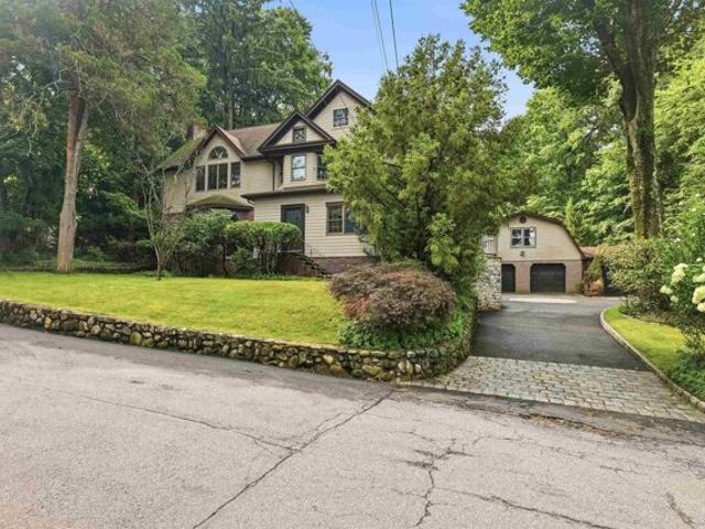 Crest Rd, Hillsdale, Home For Sale