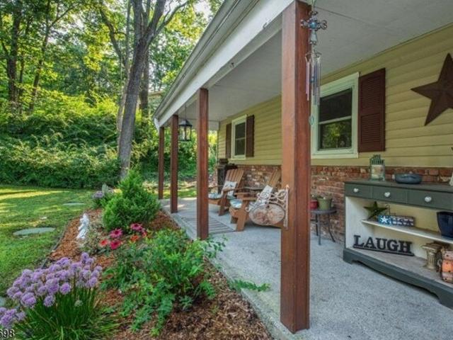 Crest Rd, Stillwater, Home For Sale