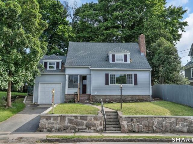 Crest St, New London, Home For Sale