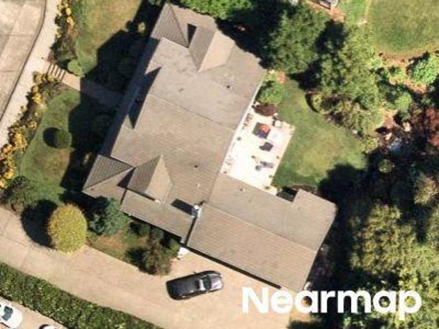 Crestmont Cir S