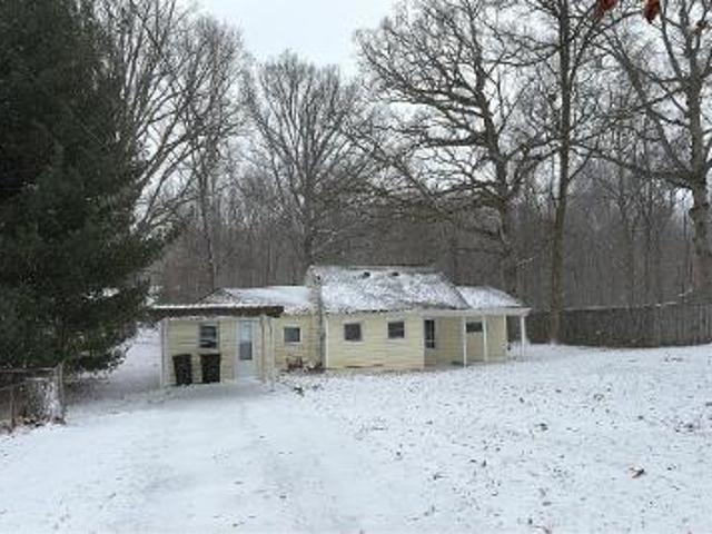 Crestmont Dr