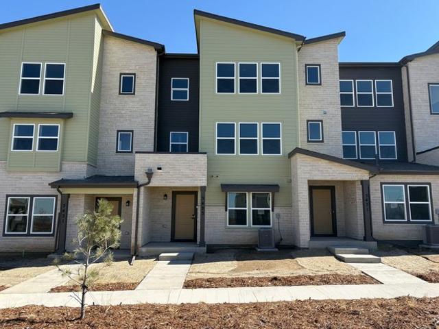 Crestone Plan Windler Townhomes Community