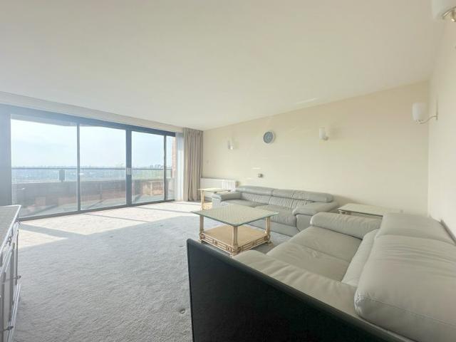 Cresta House, Finchley Road, London NW3, 2 bed flat to rent, £2,900 pcm | PrimeLocation