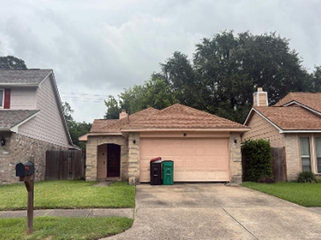 Crestbriar Ct