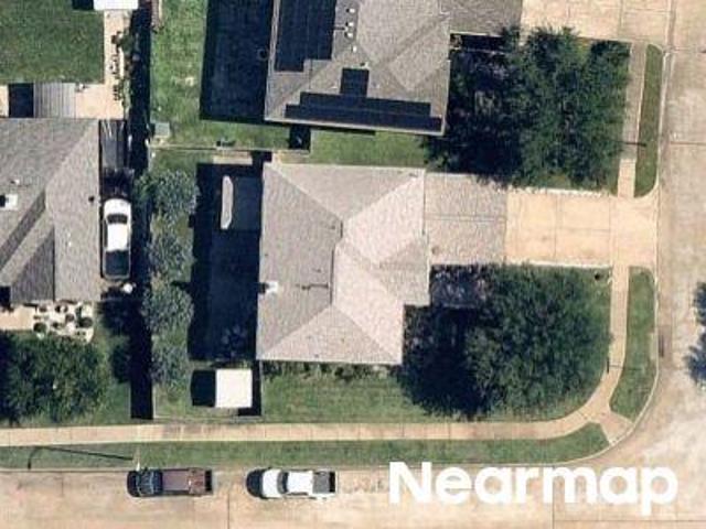 Crestbrook Bend Ln
