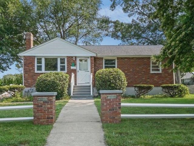 Crestfield Dr, Brockton, Home For Sale