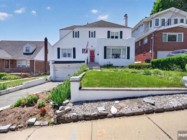 Cresthill Ave, Clifton, Home For Sale