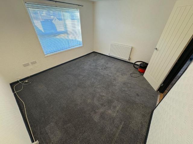 Crestline Court, Northampton