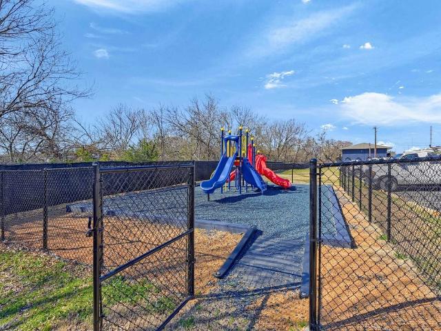 Crestridge Apartments 2 Bedroom Apartment for Rent at 3200 W Walnut St, Garland, TX 75042