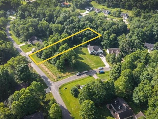 Crestrose Dr, Howard, OH 43028