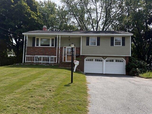 Crestshire Dr, Lawrence, Home For Sale