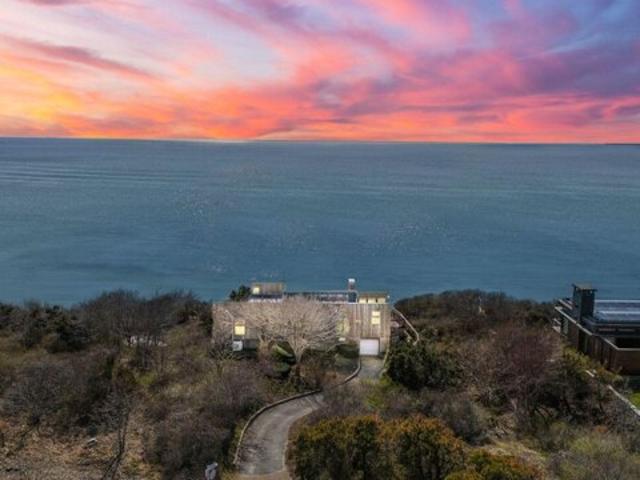 Crestview Cir, Truro, Home For Sale