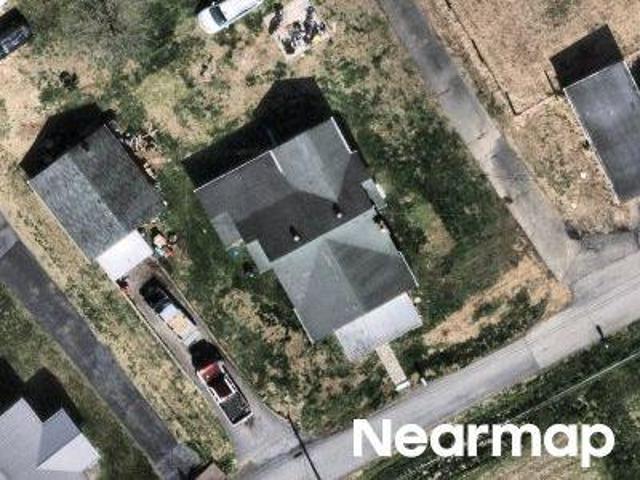 Crestview Dr