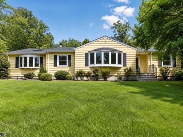 Crestview Dr, Bernardsville, Home For Sale