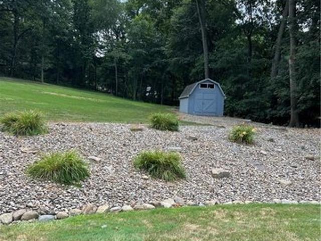 Crestview Dr, Dover, OH 44622