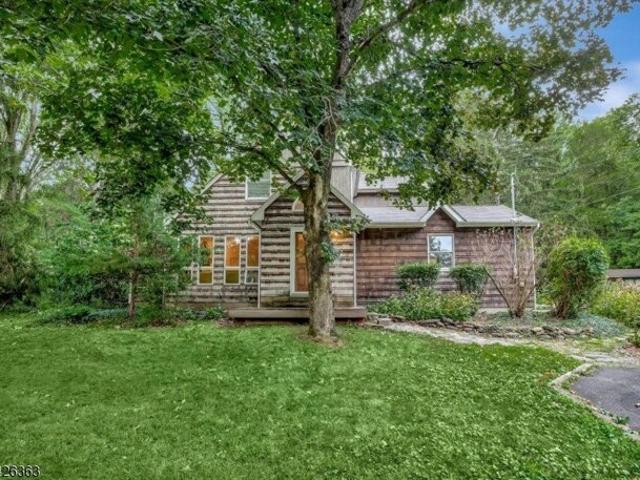 Crestview Dr, Hopewell Township, Home For Sale