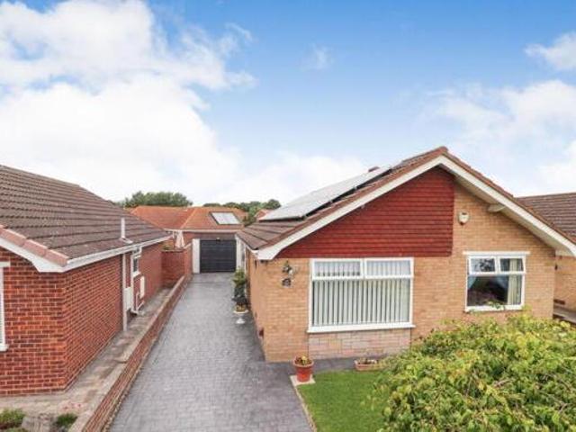 Crestview Drive, Lowestoft, 2 Bedroom Detached