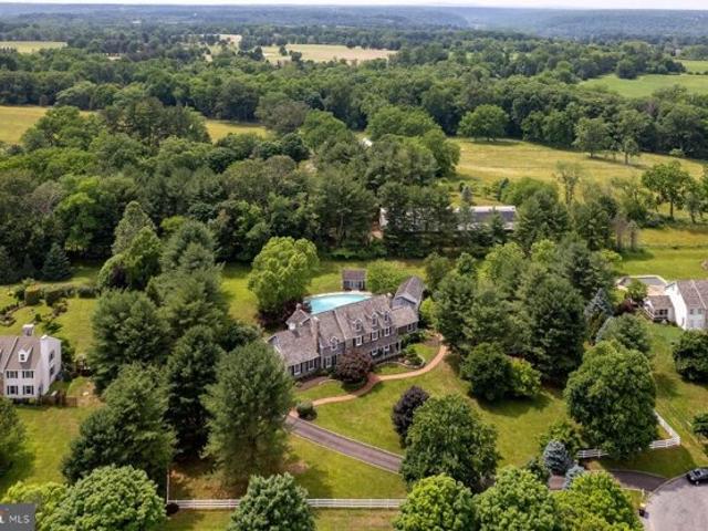 Crestwood Cir, New Hope, Home For Sale