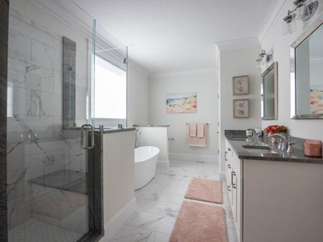 Crestwood Cir Unit,rochester, Condo For Sale