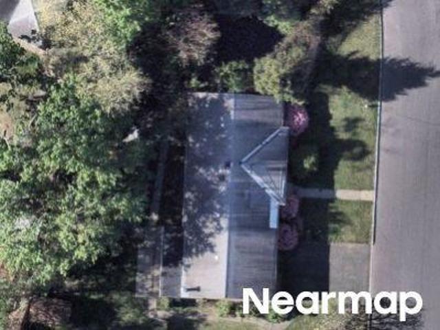 Crestwood Ave