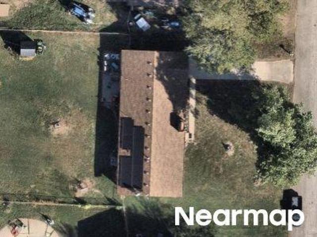 Crestwood Dr