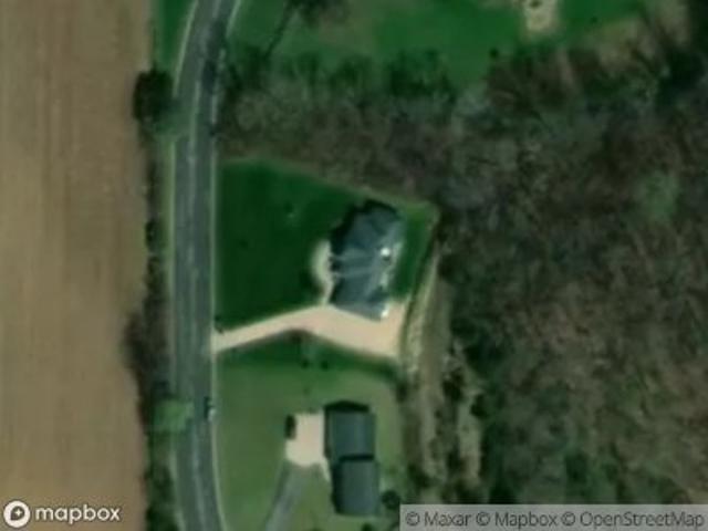 Crestwood Dr