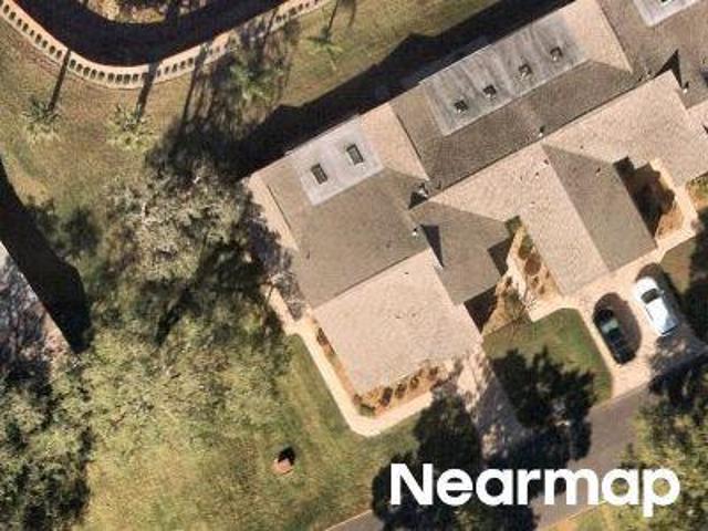 Crestwood Dr
