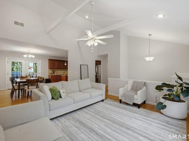 Crestwood Dr, Naugatuck, Home For Sale