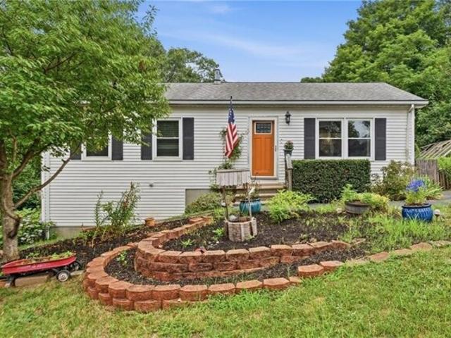 Crestwood Dr, West Warwick, Home For Sale