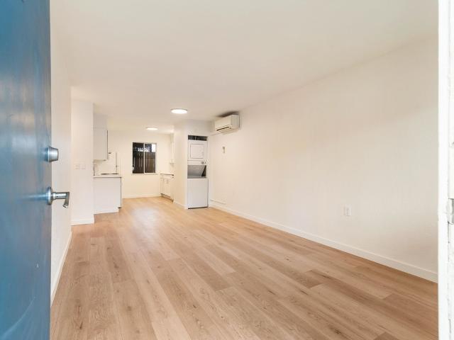 Crestwood Place