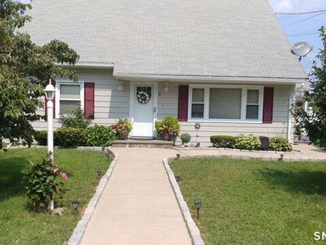 Cribbins Ave, Shelton, Home For Sale