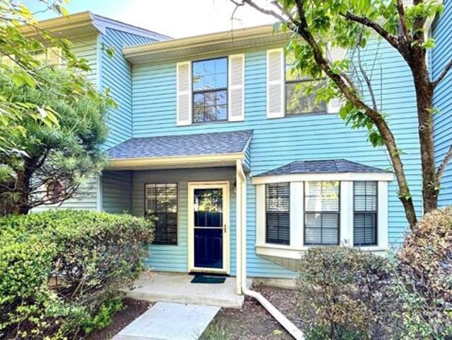 Cricket Cir, Edison, Home For Sale