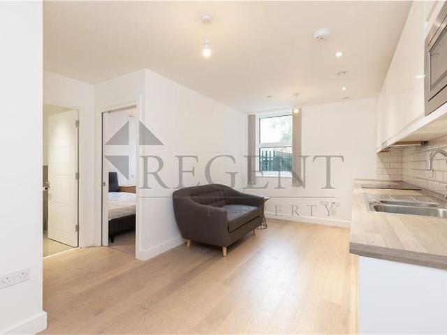 Cricket Green, Mitcham CR4, 1 bed flat to rent, £1,500 pcm | PrimeLocation