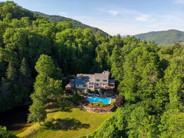 Cricket Hill Rd, Killington, Home For Sale