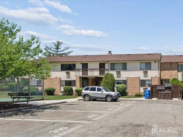 Cricket Ln, Woodbridge Proper, Condo For Sale