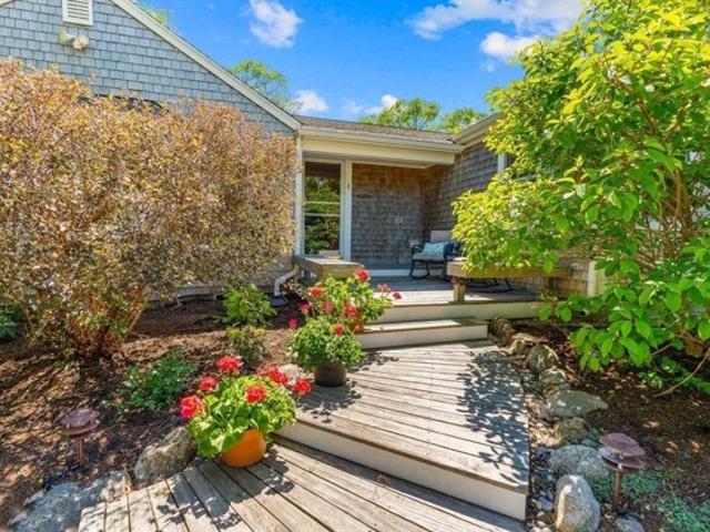 Cricket Ln, Yarmouth, Home For Sale