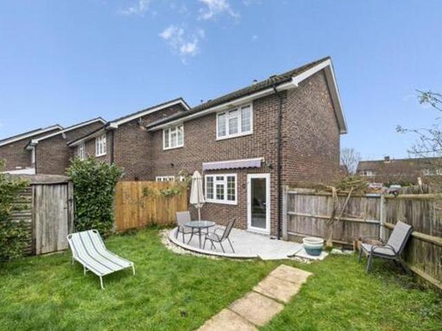 Cricketers Close, Chessington, 2 Bedroom End