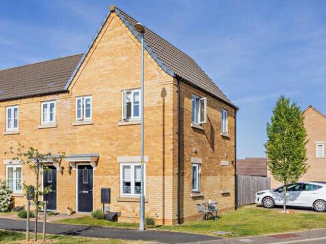 Cricketers Way, Oundle, 2 Bedroom End