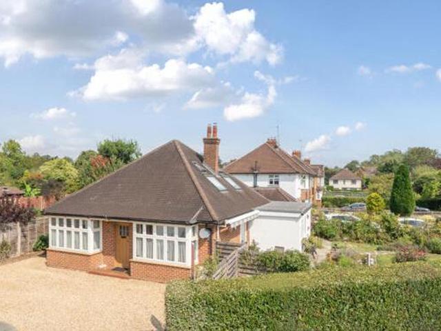 Cricketfield Road, Horsham, 4 Bedroom House