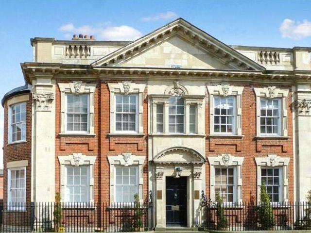 Cricklade Street, Old Town, 1 Bedroom Apartment