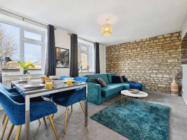 Cricklade Street, Cirencester, Gloucestershire, GL7