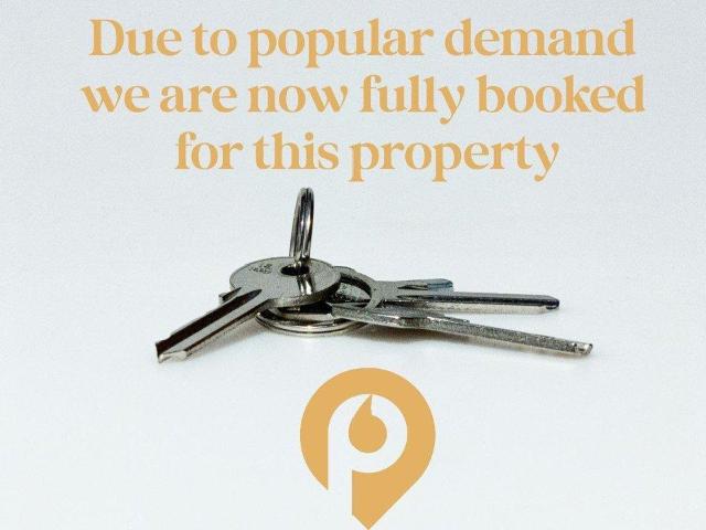 Cricklade Street, Cirencester. 2 bed apartment to rent £1,050 pcm £242 pw