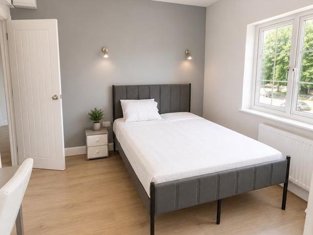 Cricklade Road, Swindon SN2, 5 bed shared accommodation to rent, £700 pcm | PrimeLocation