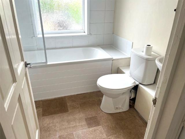 Cricklade Road, Swindon, SN2