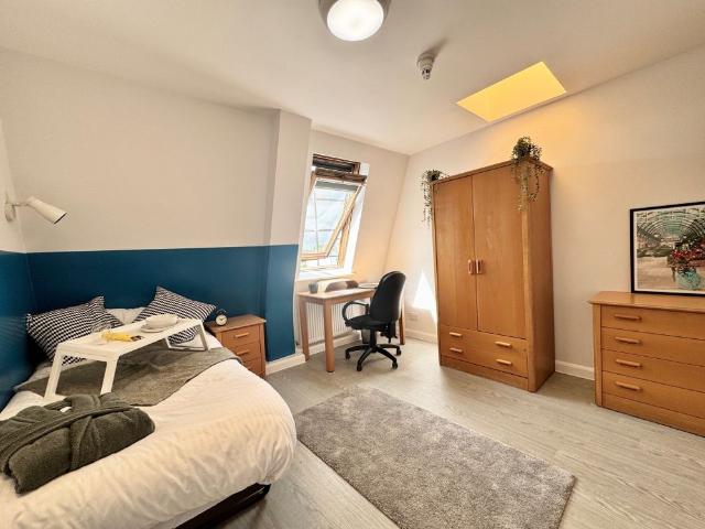 Cricklewood Lane, London, NW2