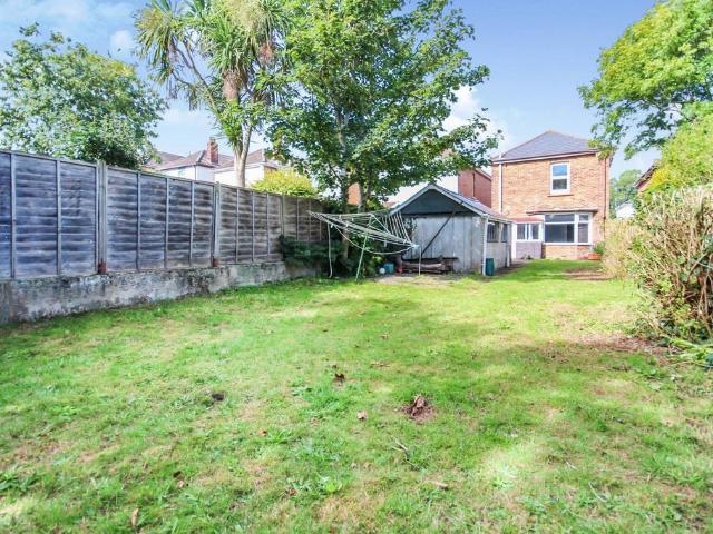 Crichel Road, Bournemouth BH9 4 bed property to rent £2,100 pcm £485 pw