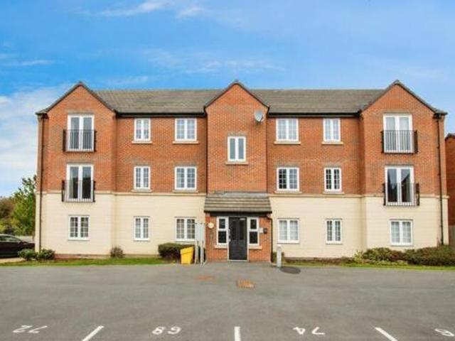 Crigglestone, Micklewait Avenue, Wakefield, 2 Bedroom Flat