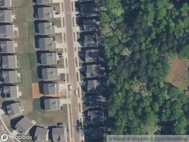 Crimson Leaf Ln
