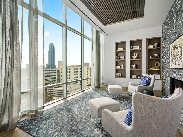 Crimson 1 Bedroom Apartment for Rent at 2220 Westcreek Ln, Houston, TX 77027 Great Uptown