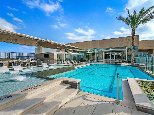 Crimson 1 Bedroom Apartment for Rent at 2220 Westcreek Ln, Houston, TX 77027 Great Uptown
